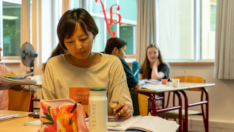 Learn French: How long does it really take to learn the language